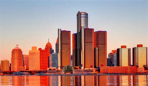 17 Best Things To Do In Detroit Red Roof