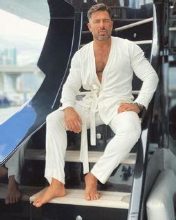 Photo Galleries Wikifeet Men
