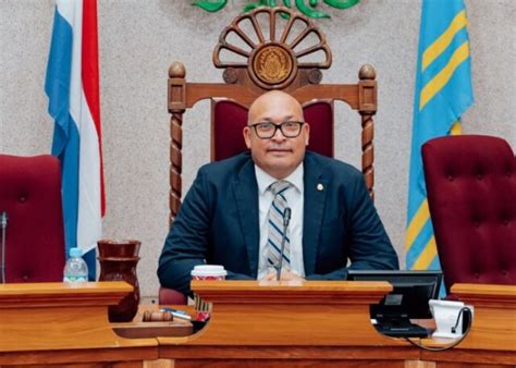 Interviews Edgar Vrolijk Presidente Di Parlamento Ta Splica Cu E Siman Aki A Habri Cu