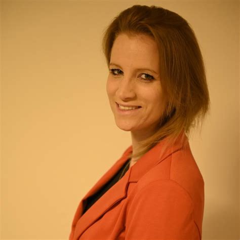 Sandra Wirth Sachbearbeiterin Personenversicherungen 1 1 Assekuranzservice Ag Xing