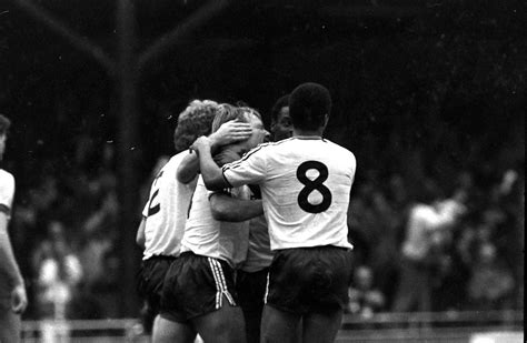 Wayne Turner Hatters Heritage A History Of Luton Town Fc