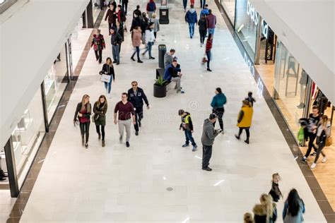People Walking Through The Store Editorial Image Image Of Luxury