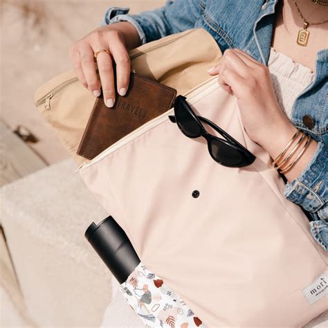 Esther Ellyn Esther Ellyn Portrait Editorial And Brand Photographer Social Media Marketer