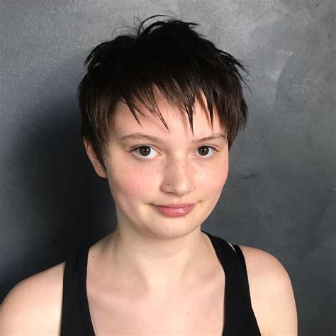 25 Stunning Choppy Pixie Haircuts Trending In 2026 Fabbon