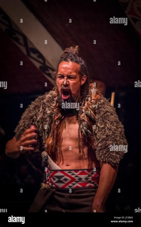 North Island Neuseeland 17 Mai 2017 Tamaki Maori Mann Schreien Mit