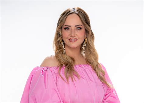 Andrea Legarreta Defiende La Relación Con Su Novio 20 Años Más Joven