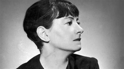 “lo Primero Que Hago Por Las Mañanas Es Lavarme Los Dientes Y Afilar La