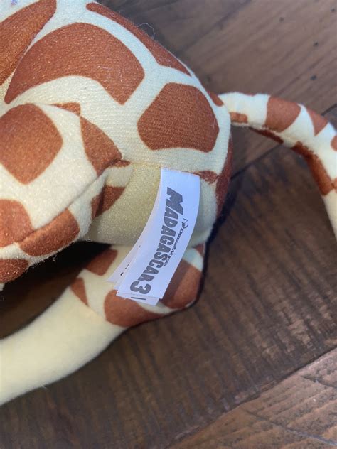 Madagascar 3 Dreamworks Melman Giraffe Large 15 Plush Stuffed Animal Movie Toy Ebay
