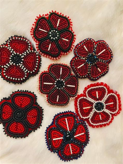 Pin By Kim Laru On Bead Embroidery And Bezels Beadwork Patterns Beaded