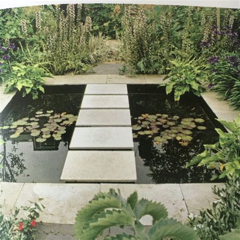 Simple Water Feature Water Features In The Garden Water Garden
