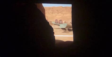 Partial Green Flash Frame In Between Cuts Hdr Itunes Movie On Macbook Pro Album On Imgur