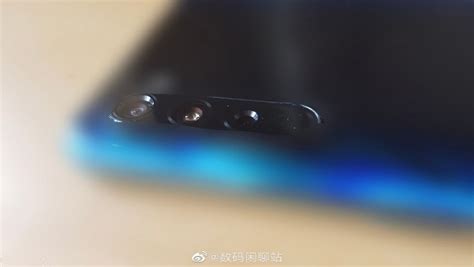 Xiaomi Mi Pro Live Images Leak PhoneWorld