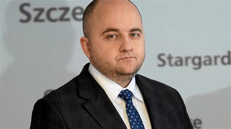 Biegał W Nocy Po Dachu Sejmu Poseł Nie Czuje Się Winny Tok Fm