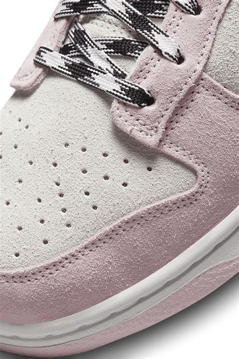 Womens Dunk Low Lx Pink Foam Dv3054 600 Release Date Nike Snkrs