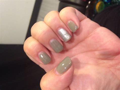 Shellac Simple Yet Festive Nails Shellac Simple