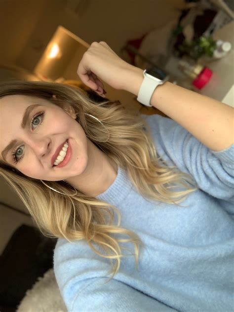 Mackenzie Collins Medium