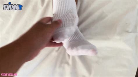 Stepbrother Cum From Footjob After Licking My Feet And Sucking Toes Eporner
