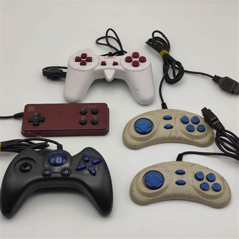 Famicom 9 Pin จอย 9 เข็ม รวม 5 ตัว [junk] เทสแล้วเสียทั้งหมด สำหรับ