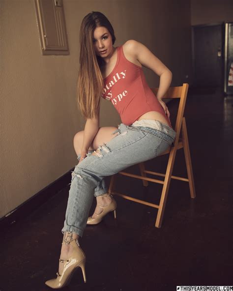 Lana Lea Thelanalea • Instagram Photos And Videos