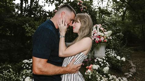 Taylor Swifts Body Language With Travis Kelce Proves Hes The One And The Exes Who Were Her