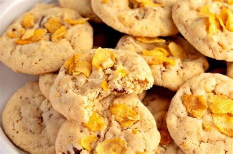Easy Cornflake Cookies Crispy And Chewy Insanely Good
