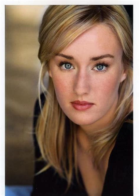 Ashley Johnson The Last Of Us Wiki Ashley Johnson Haircut Ashley
