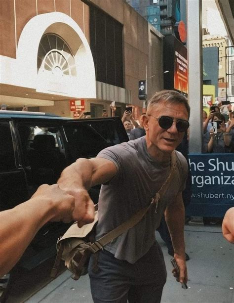 For Summer Daniel Craig Goes Full Bond Villain Artofit