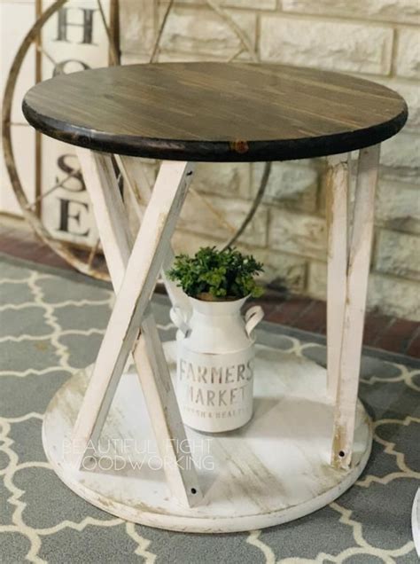 The Alluring Appeal Of Round White Modern Farmhouse End Tables