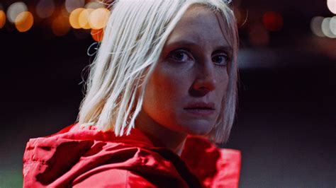 늑대와 빨간 재킷 Tving