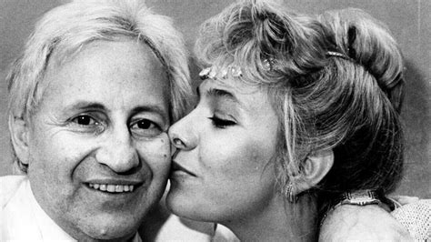 Bill Bayeh Made Threat Involving A Sex Toy To Geoffrey Edelstens Ex Wife Leanne Nesbitt Court