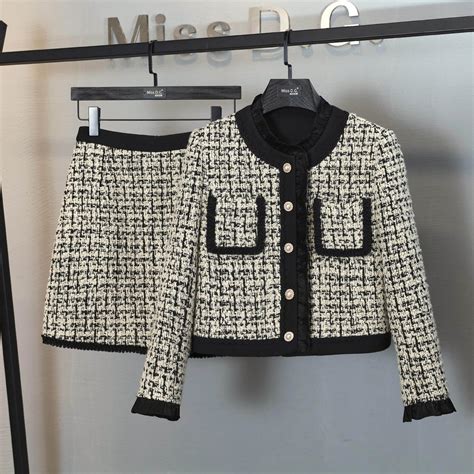 로시망고 트위드 투피스 크롭 셋업 노카라자켓 키작녀 하객룩 코디세트 여성정장세트 예복