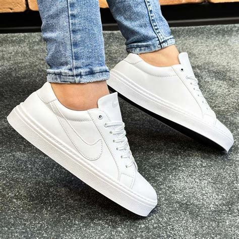 پوشاکس کتونی نایک Sb مردانه رنگ سفید کد 1380 پوشاکس