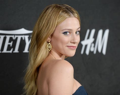Lili Reinhart