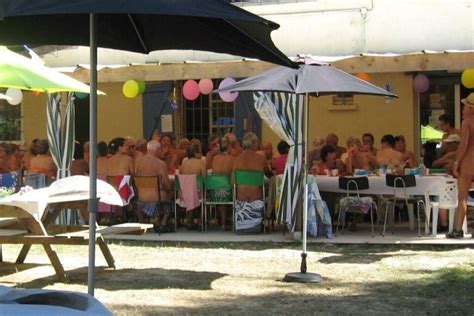 Naturisme En Famille Ce Club Du Calvados Fête Ses 50 Ans Dans Le Plus