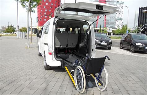 Primer Vehículo Eléctrico Adaptado A Personas Con Movilidad Reducida