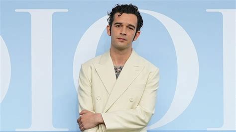 The 1975s Matty Healy Eats Raw Meat In Bizarre Onstage Stunt Iheart