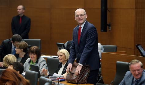 Video Minister Klemenčič Nažgan Kot Aksa To Je Njegov Govor
