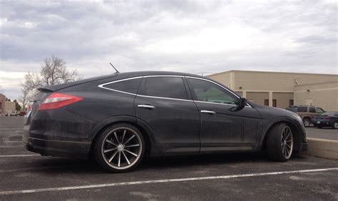 Photo Of The Day Honda Crosstour Low Rider The Fast Lane Car