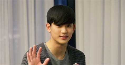 김수현 생일 인증샷 별에서 온 그대 촬영 중
