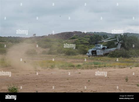Us Marines With Light Attack Helicopter Squadron Hmla 469 Take Off
