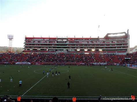 Construction Estadio Caliente