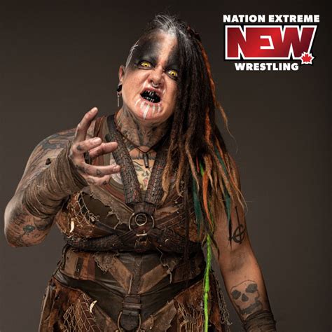 Looks Like Indy Wrestler Heidi Howitzer Doesnt Approve Of Sarah Logan