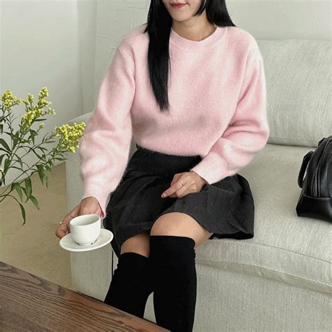 앙고라 램스울 보풀없는 흰색 연핑크 핑크색 하늘색 소라색 여성 겨울 니트 티 에이블리