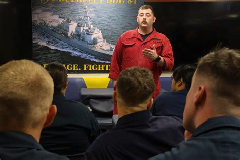 Dvids Images Dc1 Cody Dormandy Gives Chemical Biological Radiological Training [image 2 Of 3]