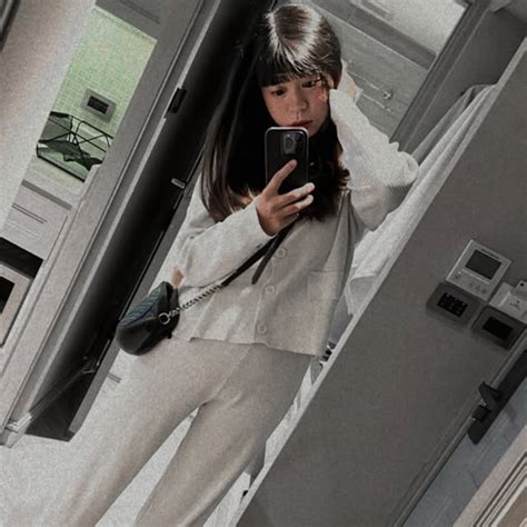 王怡琇 Mina073115 • Threads Say More