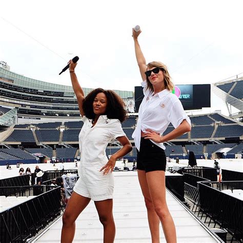 Sexy Legs Of Taylor Swift The Fappening Leaked Photos