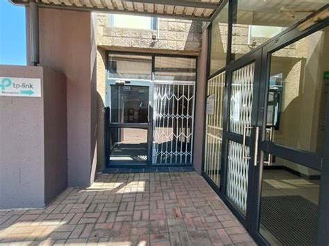 Commercial Property To Rent In Randjespark 400 16th Rd P24 116928726