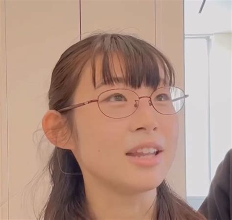 ボード「glasses Girl」のピン