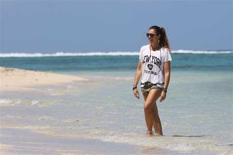 Photo Véronika Loubry En Vacances Avec Son Mari Patrick Blondeau Et