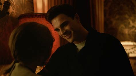 Priscilla Trailer Revisits Elvis And Priscilla Presleys Love Story Cnn